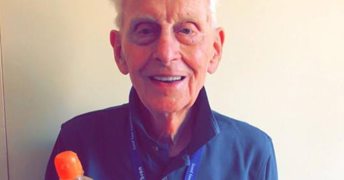 Val uit bed betekent einde Vierdaagse voor de oudste loper: Lex de Jong ...