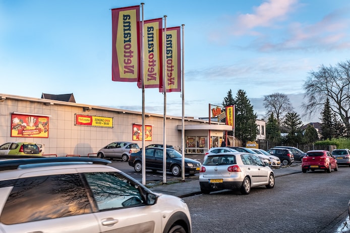 Nettorama Grave mag uitbreiden, buren vrezen verkeer: ‘Wachten tot het ...