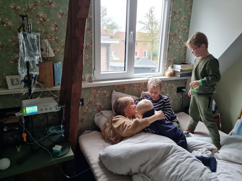 Hoe HG het gezin van Alies tekent: ‘Ik spuugde zoveel dat er soms bloed ...