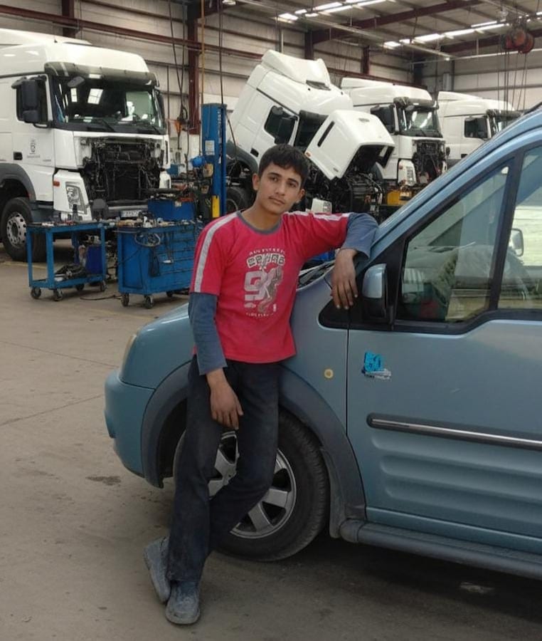 Geen auto om te vluchten, straks wel vrachtwagenrijbewijs: hoe Ahmed ...