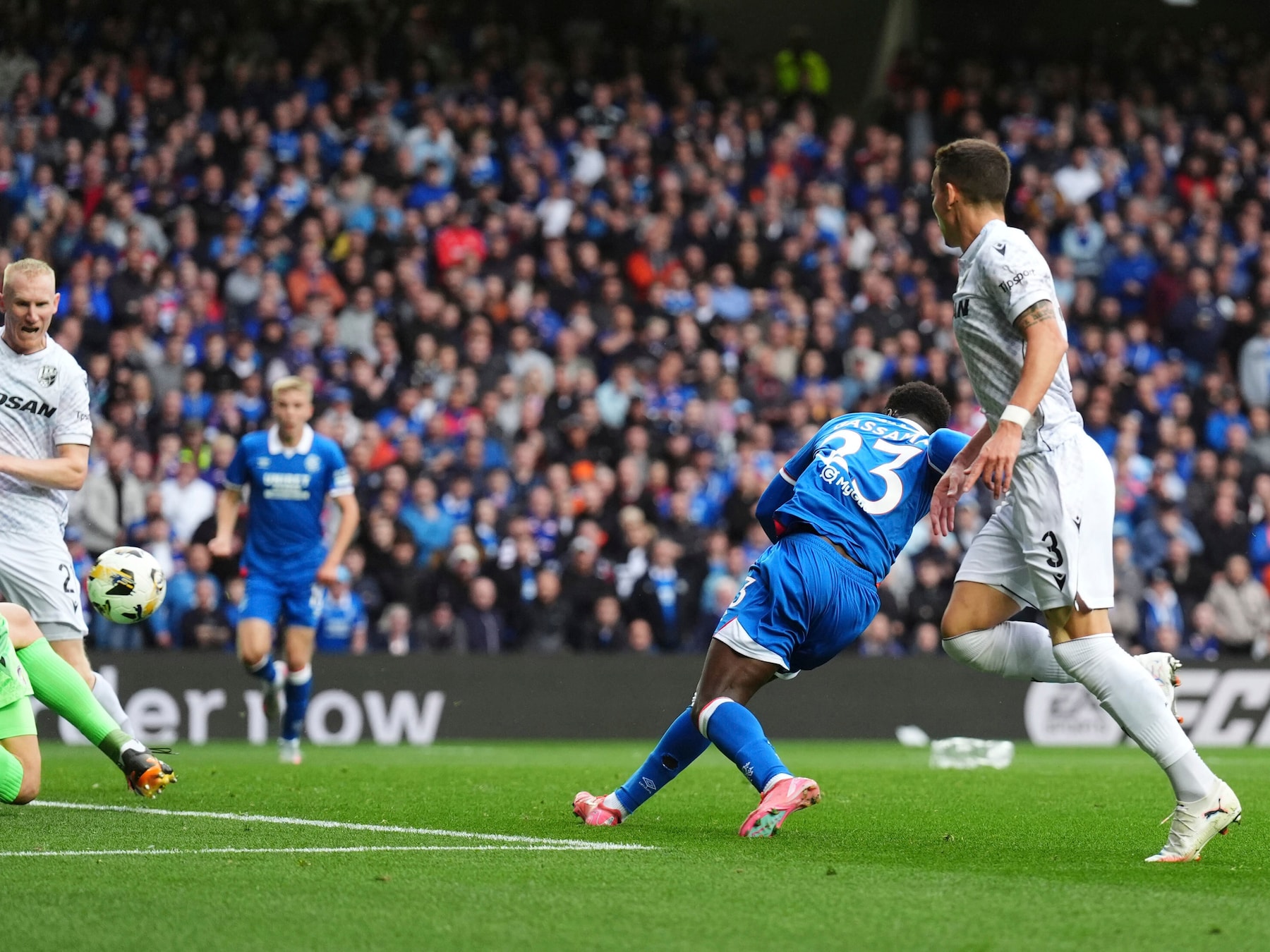 Spandoeken verboden, stilte verplicht: deze regels gelden voor Vitesse ...
