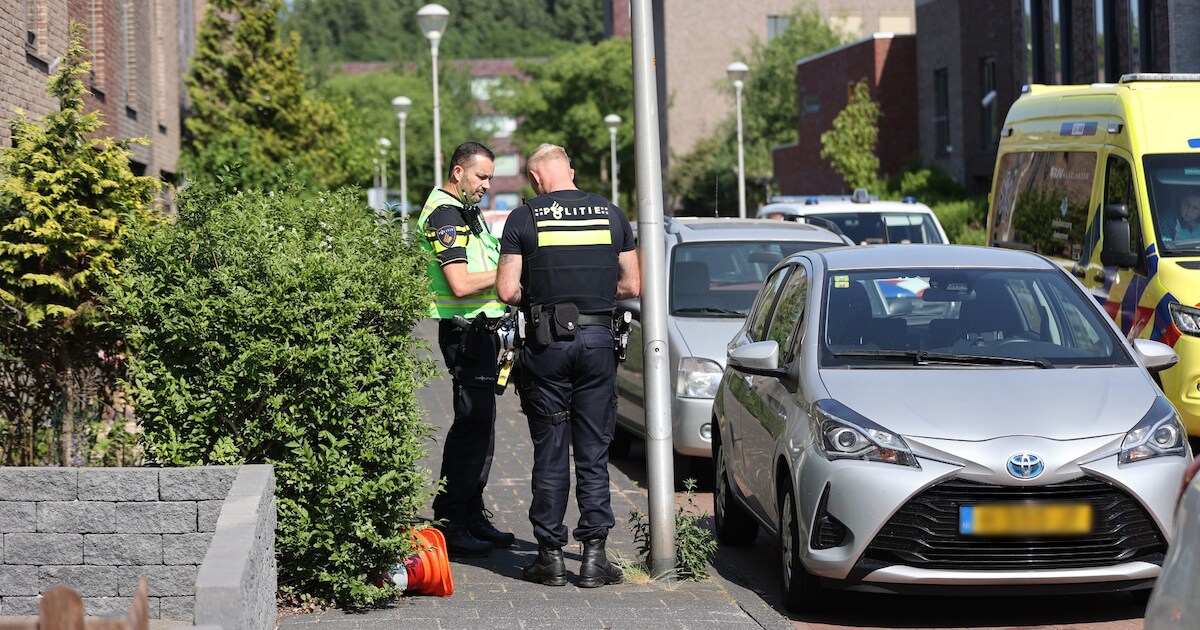 Man in been gestoken en kindje door politie uit huis gehaald: ‘Explosieve relatie’ | Home | De ...