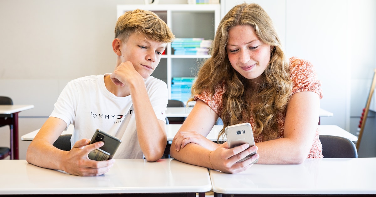 Ban op het mobieltje op school, moet dat echt? ‘Als je geen ijs mag, zet het dan ook niet in de ...