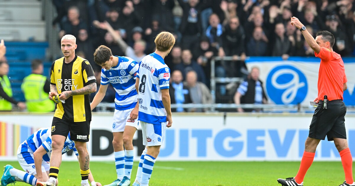 Alexander Büttner vol berouw na Gelderse derby: ‘Door rode kaart heeft ...