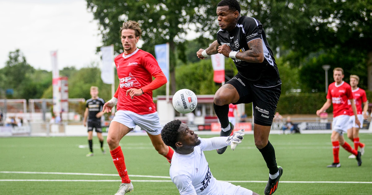 ‘Sinterklaasgoal’ leidt eerste nederlaag van GVVV in | Amateurvoetbal ...