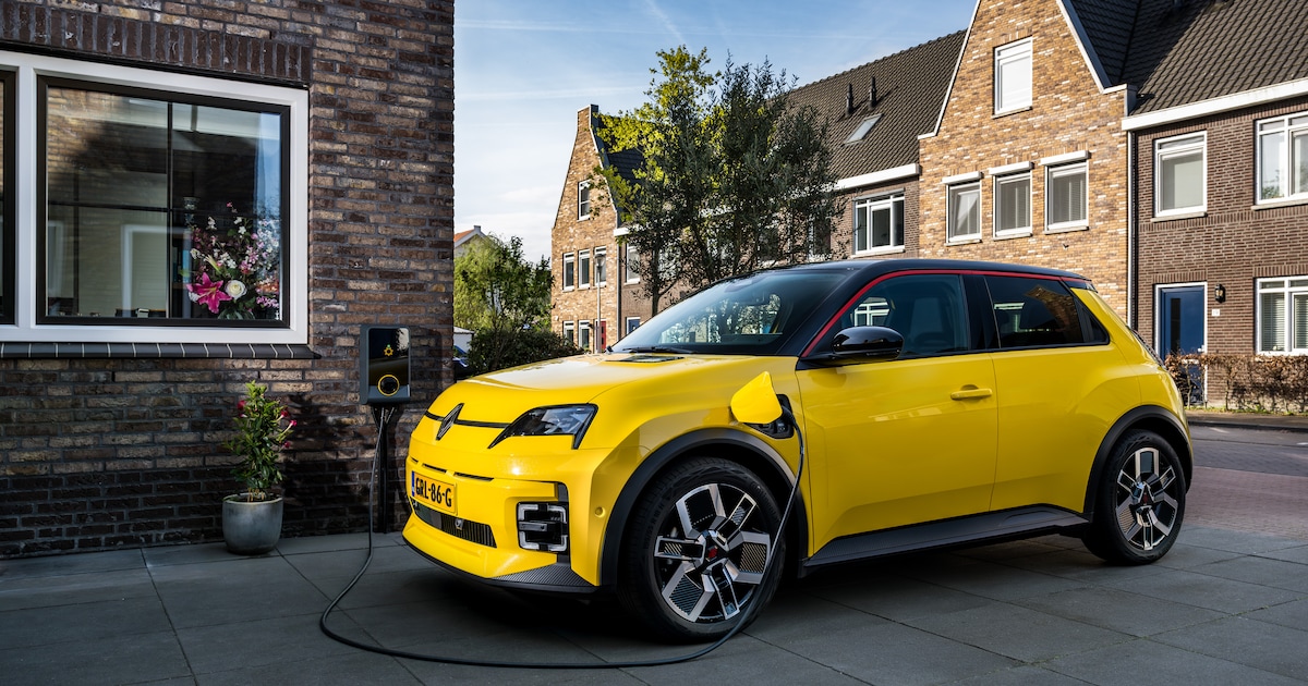 Eerste auto als thuisbatterij: stroomrekening kan honderden euro’s ...