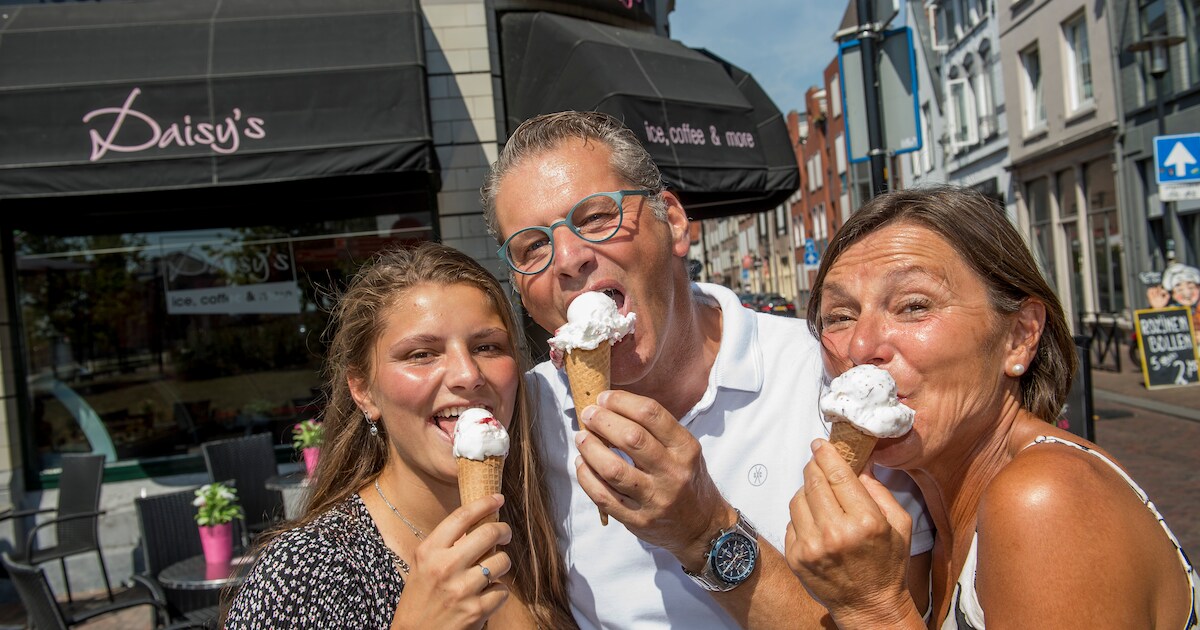 IJs eten is hot en de smaken worden steeds creatiever: spekkoek, zure ...