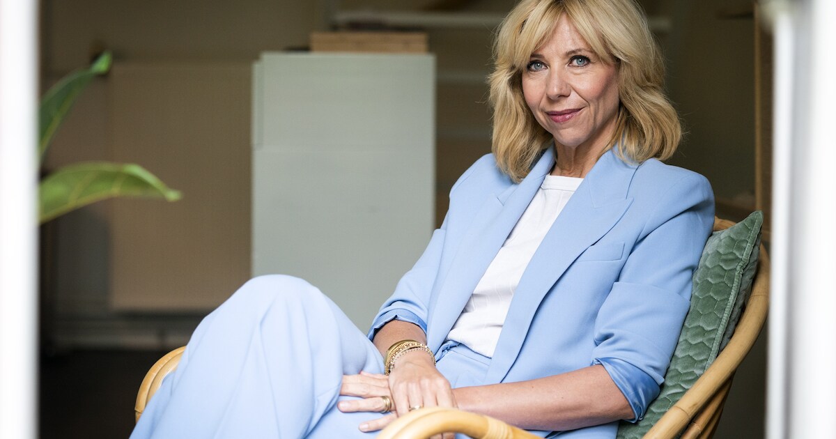 Bedrieger doet zich voor als Claudia de Breij en licht mensen op ...