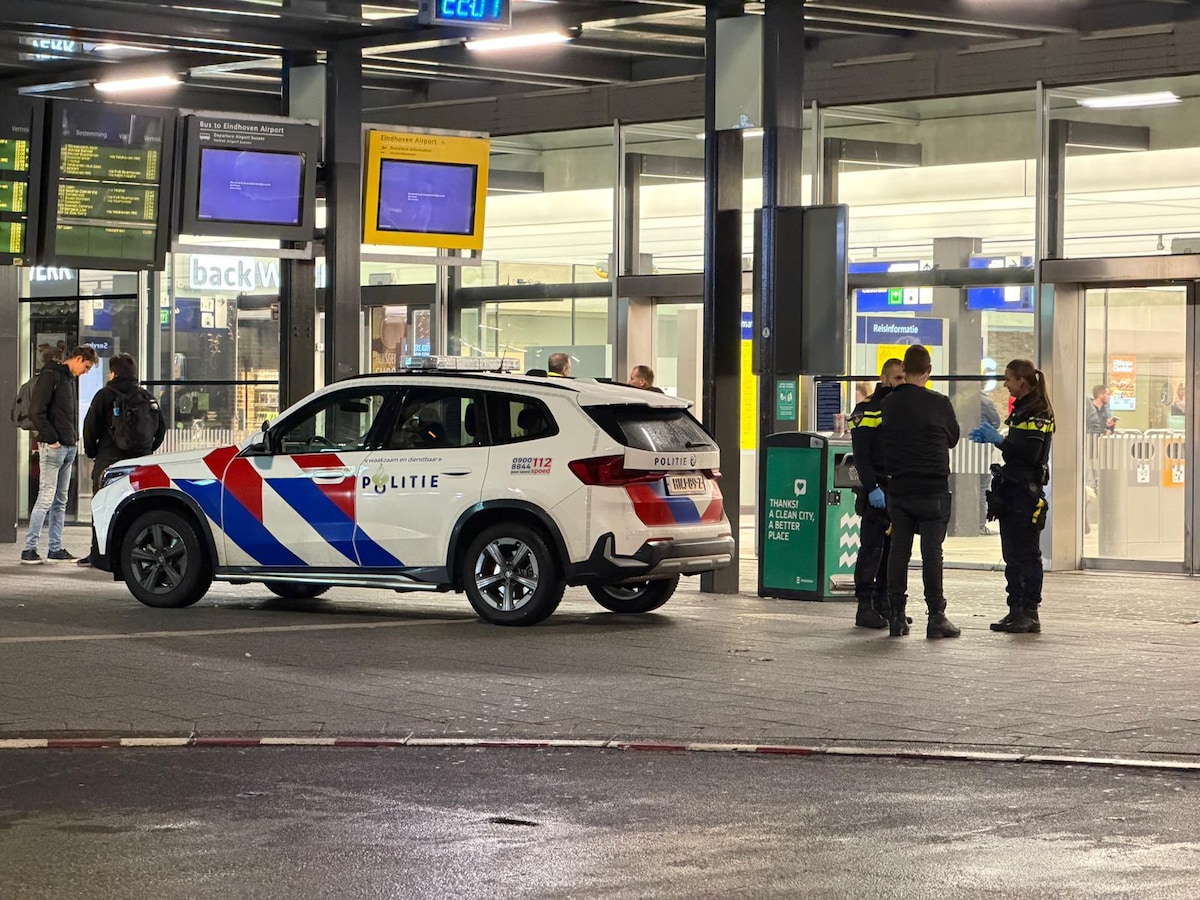 Neergestoken man bij station Eindhoven Centraal aangetroffen, politie ...