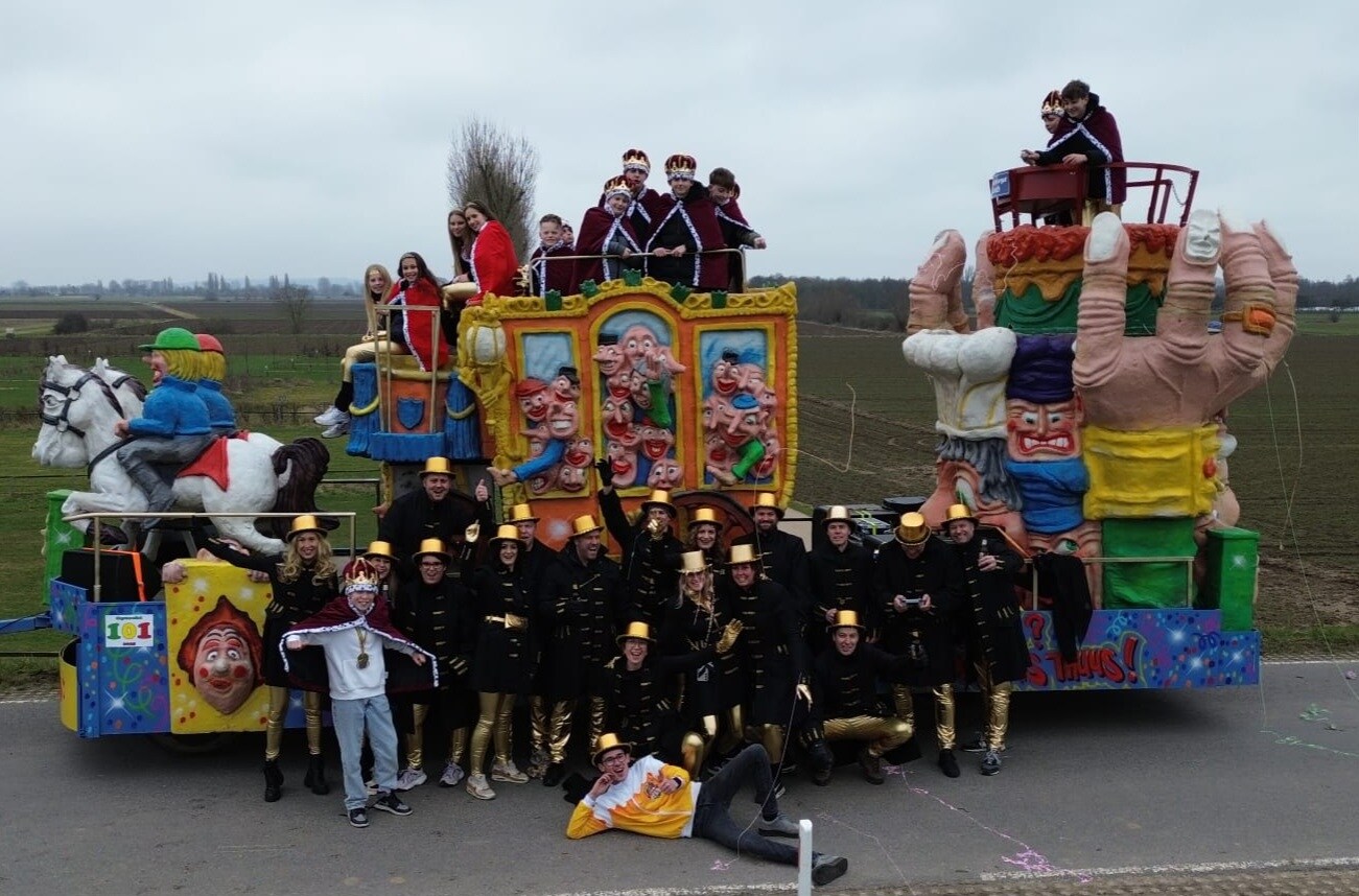 Carnaval losgebarsten in onze regio: Dit zijn jullie outfits! | Foto ...