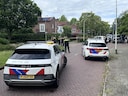 Automobilist negeert stopteken, ontkomt na achtervolging en ramt ...