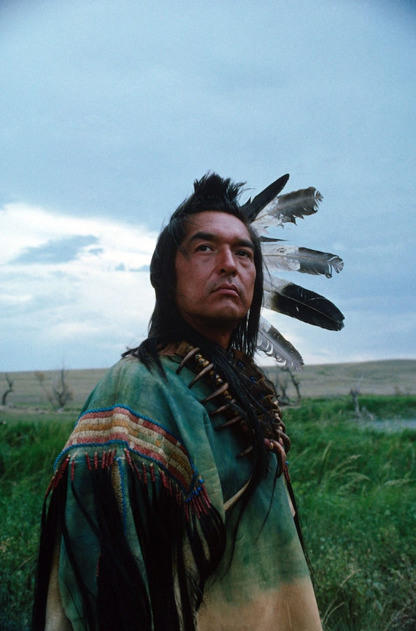 Dances with wolves-acteur Graham Greene op 73-jarige leeftijd overleden ...