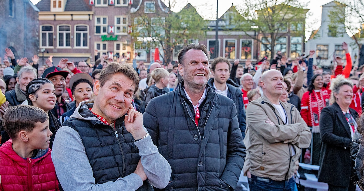 Onder Robert Eenhoorn ging het eigen vermogen van AZ in tien jaar van 6 ...