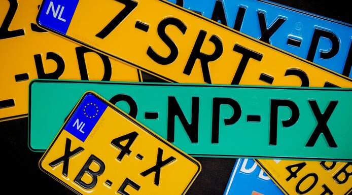 Dit betekent het kleine extra cijfer op kentekenplaten (en tot deze hoogte kan het oplopen ...