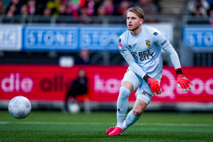Vitesse-doelman Van Sas komt met de schrik vrij | Vitesse | gelderlander.nl