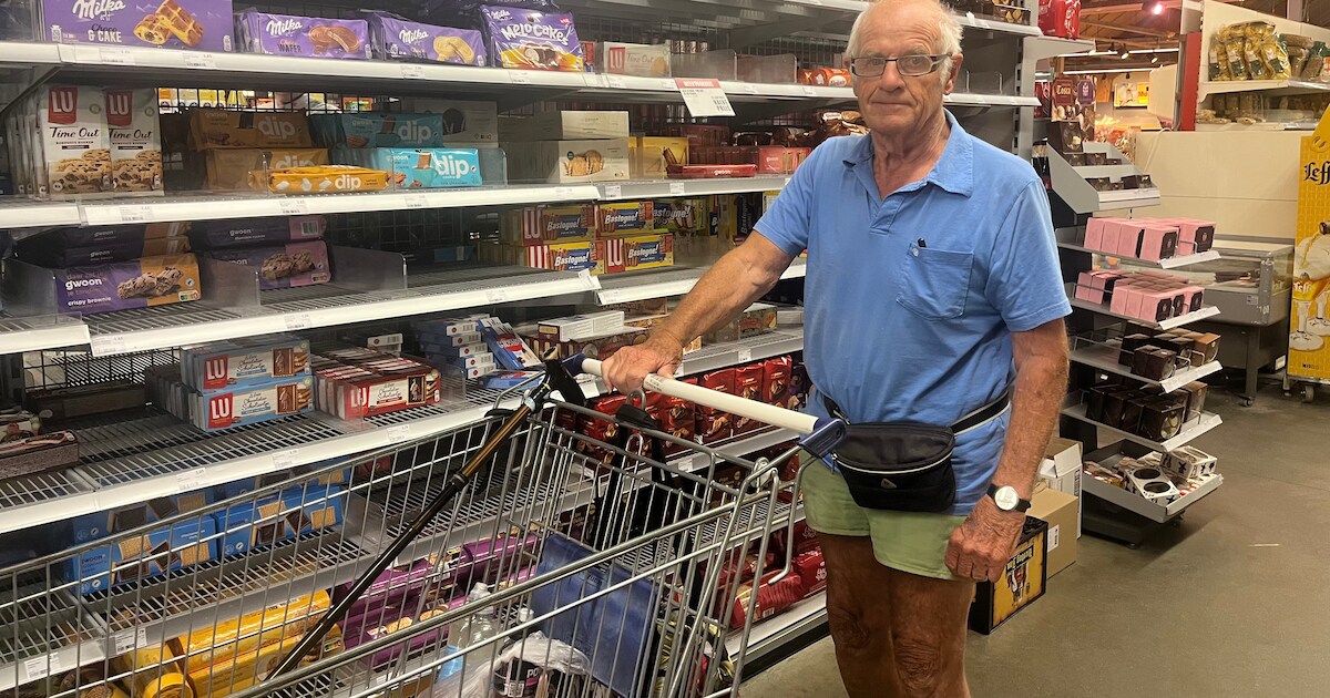 Trouwe klant Wim (83) doet zijn boodschappen in Riel: ‘Ik heb altijd ...