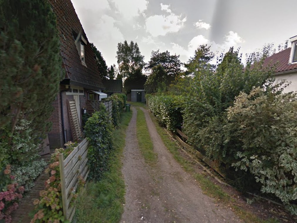 Oud-timmerman van Paleis Soestdijk waant zich koning in woning van ...