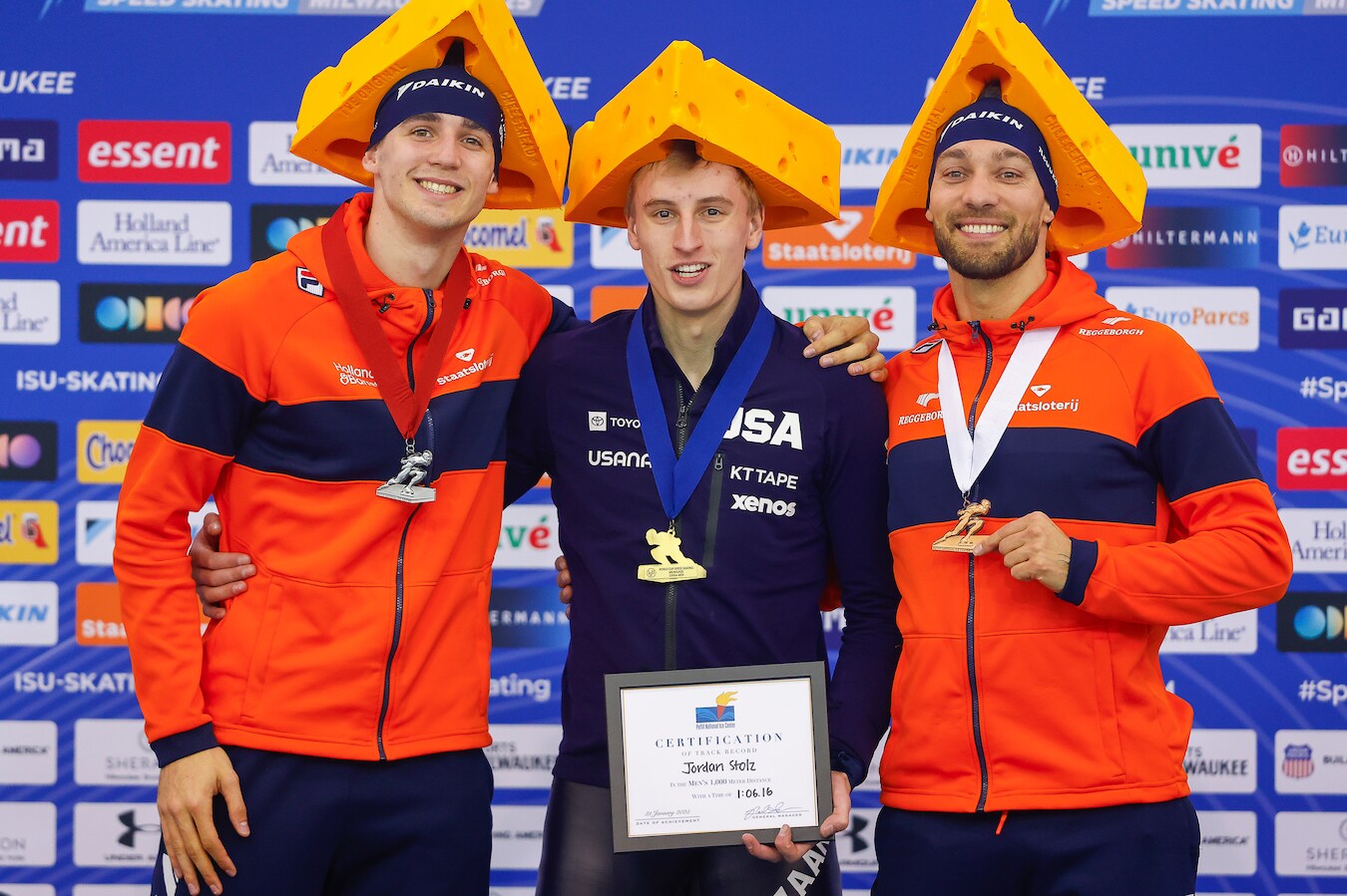 Kjeld Nuis en Jenning de Boo figuranten in de grote Jordan Stolz-show ...