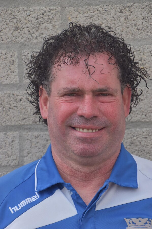Rood Wit in diepe rouw na overlijden clubman en assistent-trainer Gerry ...