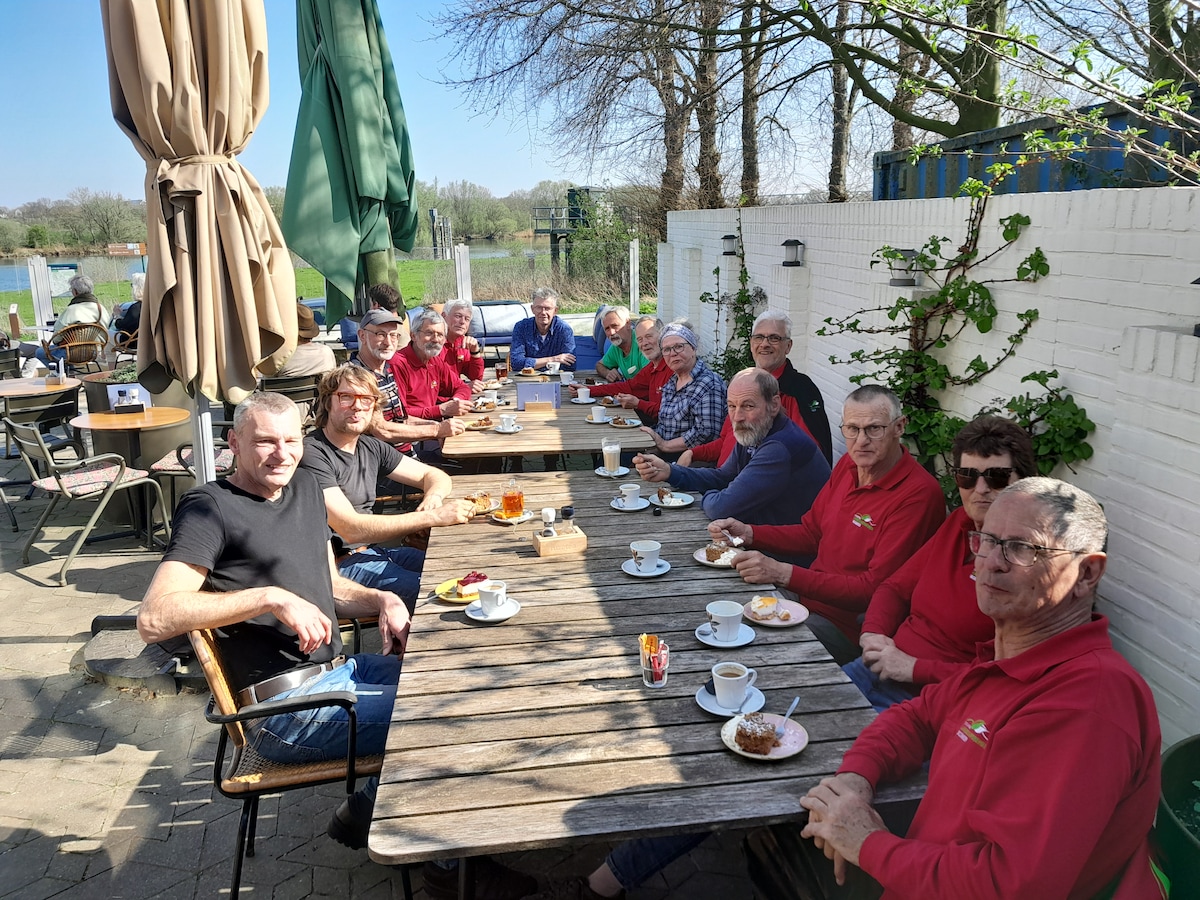 Boxmeerse meiden bezoeken MSD Animal Health op landelijke Girls’Day ...