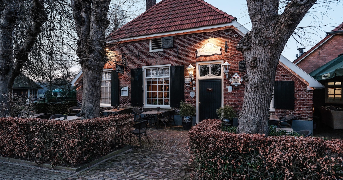 Dit café heeft geen muziek, wel typisch Achterhoekse kost op het bord ...