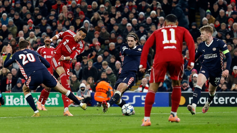 Daverende verrassing in Champions League: PSV vernedert Liverpool op ...