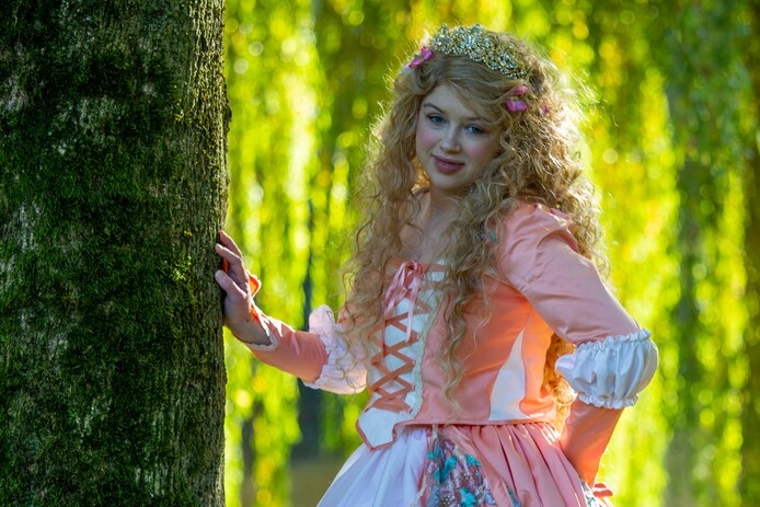 Deborah (19) verkleedt zich als prinses: ‘Zou heel graag meer zieke ...