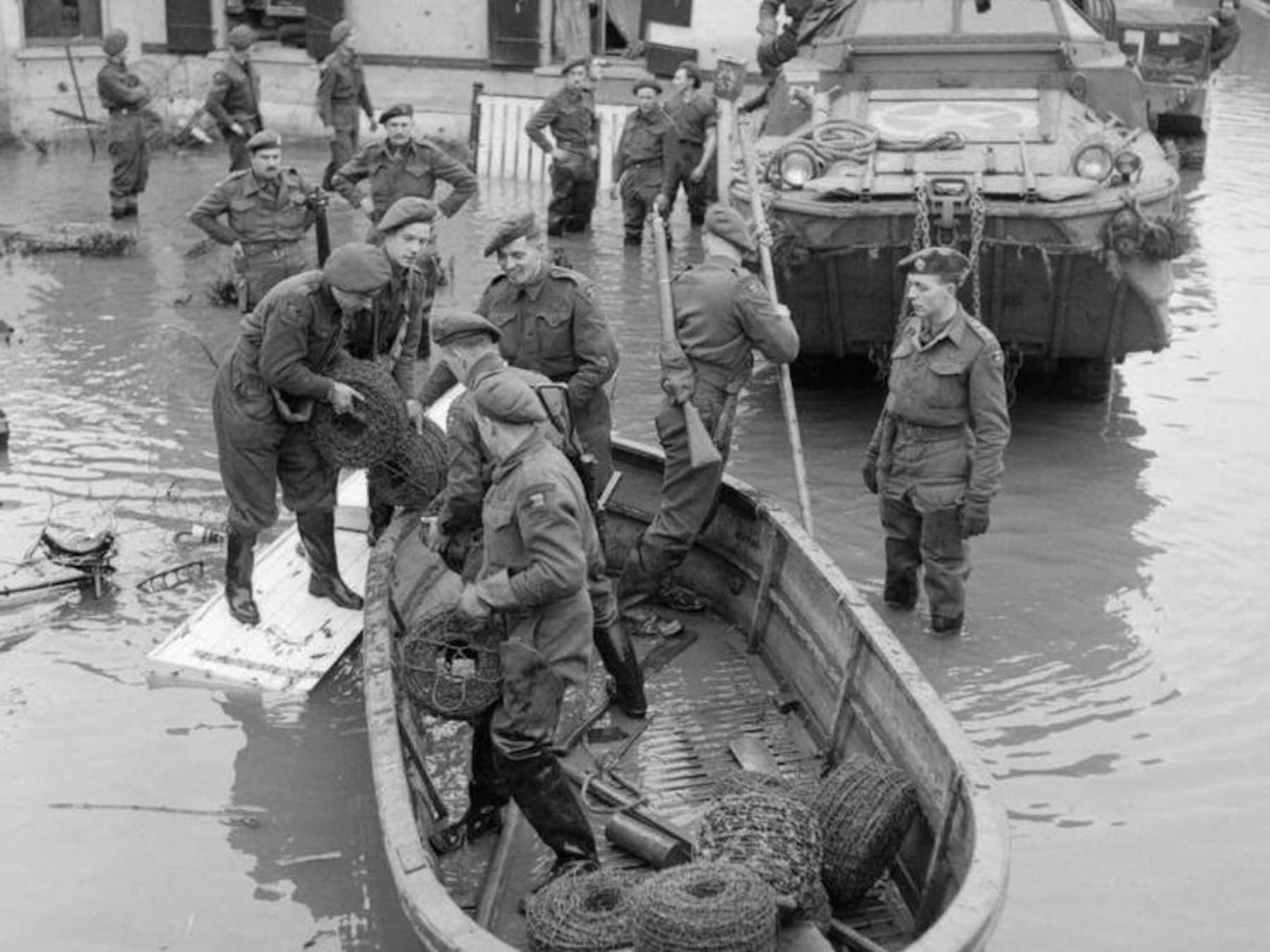 Hoe Hein Berns de oorlogsdagen in Valburg vastlegde: granaten ...