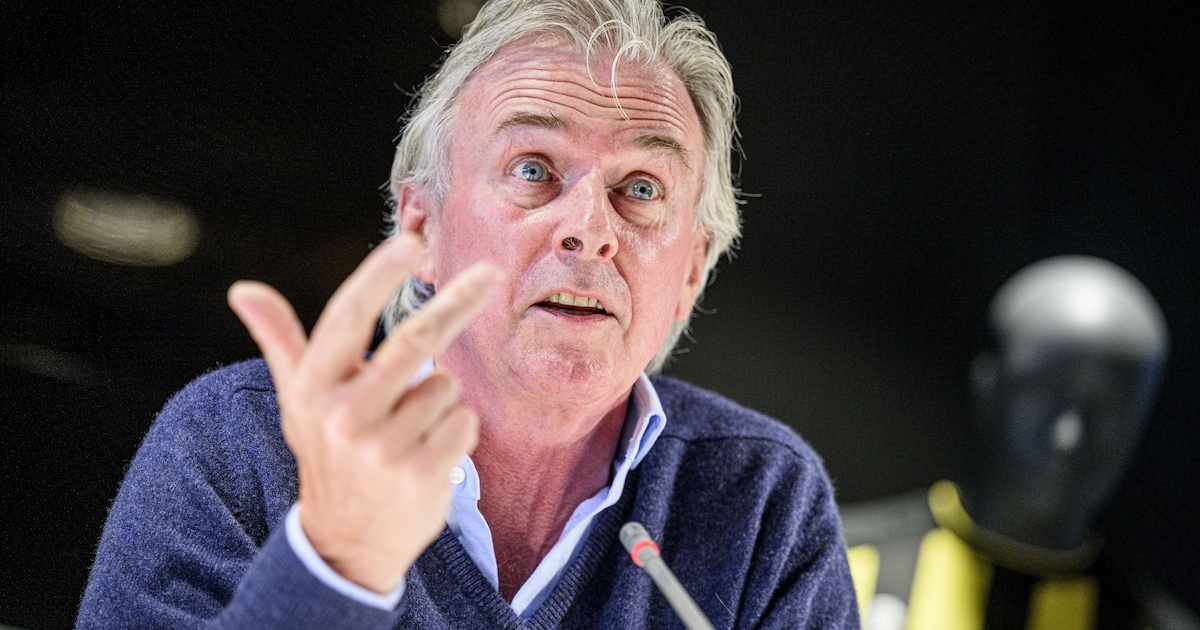 Vitesse-directeur Edwin Reijntjes verbaasd en verrast door exit Guus ...