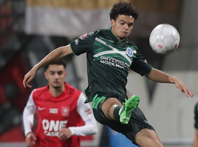 Saarinen gearriveerd bij De Graafschap, Van Gilst nog niet fit ...