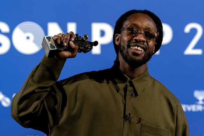 Akwasi: Mijn inboxen zijn ontploft en overladen met liefde | Show ...