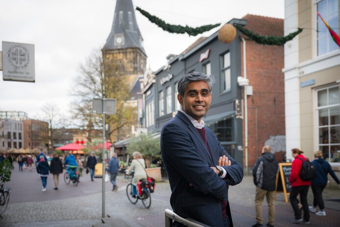 Sundaram verrast, maar grijpt naast de macht bij D66 | Enschede ...