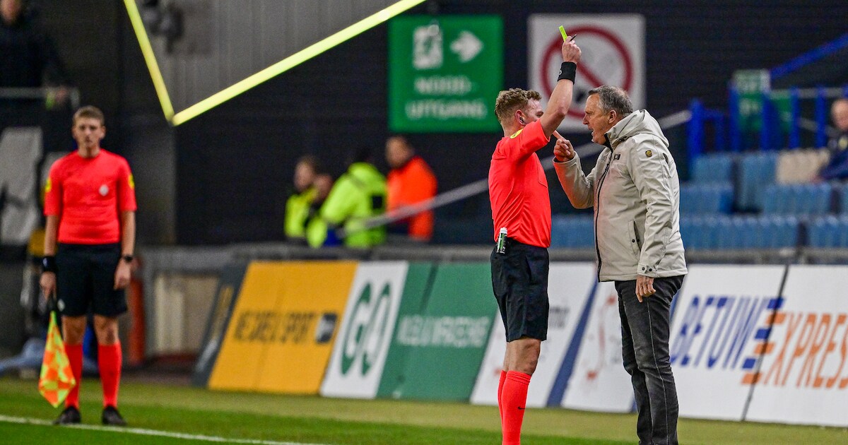 Rode kaart met staartje voor Van den Brom: twee wedstrijden schorsing ...