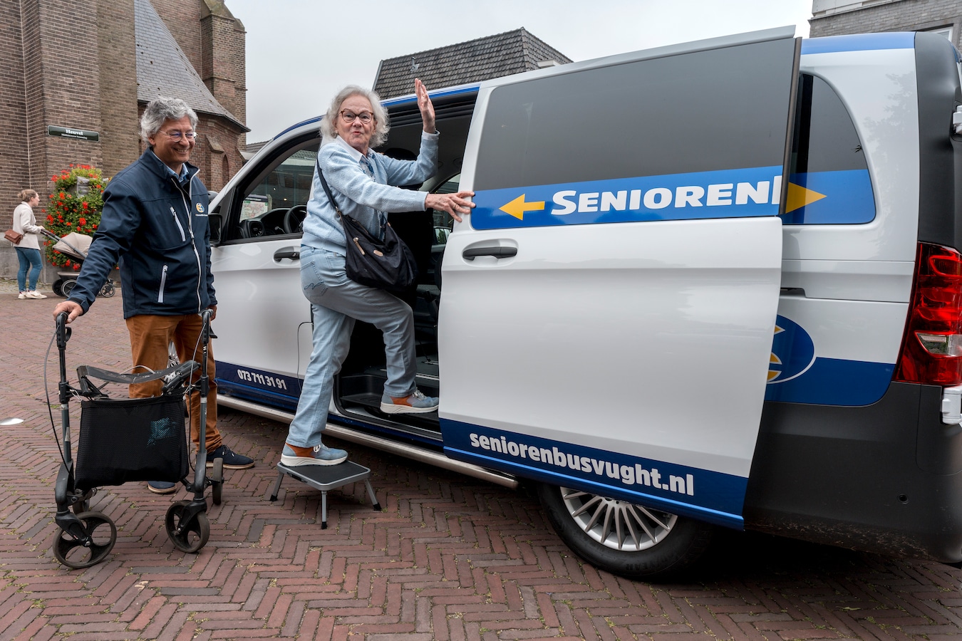 Seniorenbus Vught vergroot leefwereld gebruikers en ontlast ...