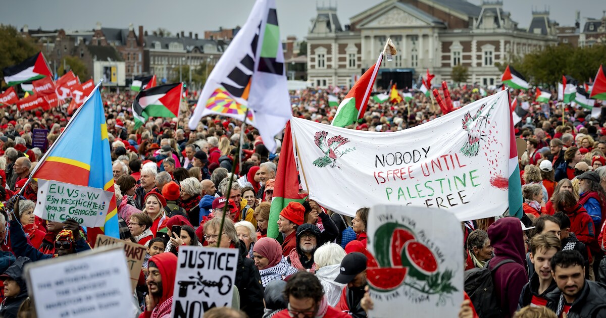 Organisatie: 250.000 mensen bij Rode Lijn-protest in Amsterdam tegen ...