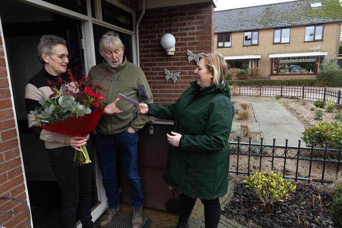 Yvonne liet zich niet afschrikken door ‘survivaltocht’ om post te ...