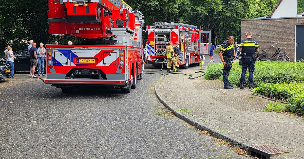 Brandweer blust brandje in woning in Veenendaal: inzet brandweer trekt ...