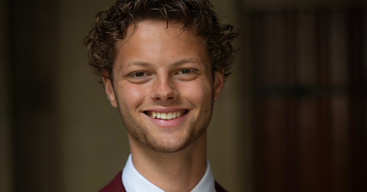 Sven maakt een feestje van het stemmen: ‘Een van de mooiste rechten die ...