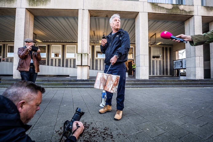 Pegida-voorman wordt veroordeeld tot 20 uur taakstraf | Arnhem ...