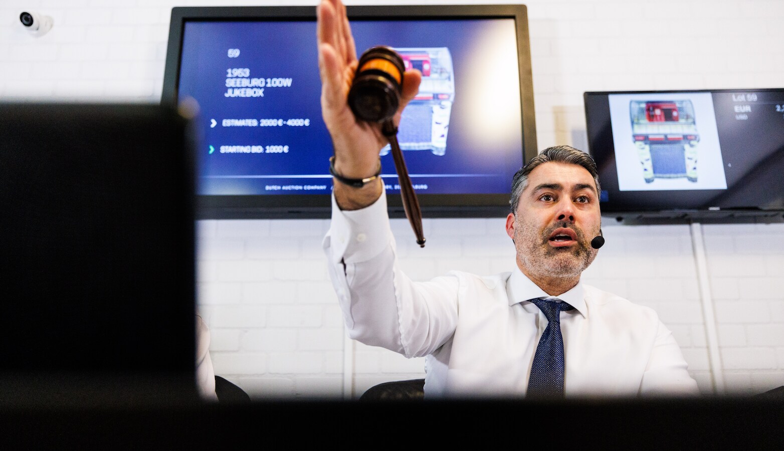 Jukeboxen in trek op Tilburgse veiling: ‘Maak je vrouw blij met een ...