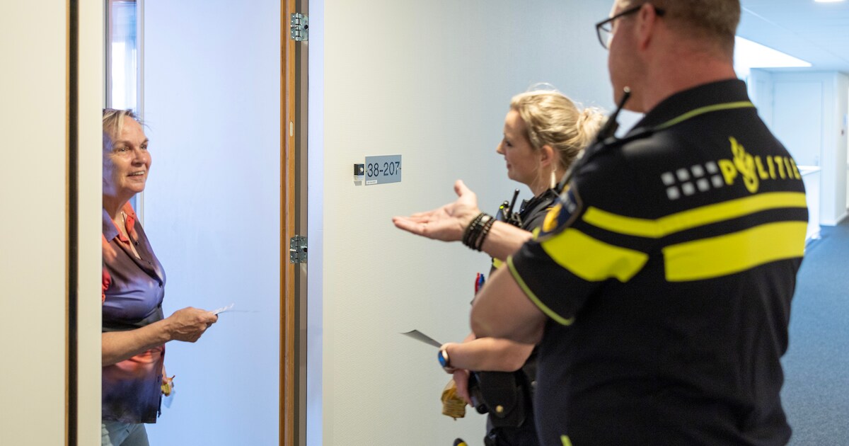 Laffe oplichting door nepagent: ‘Leg uw telefoon in een pan ...