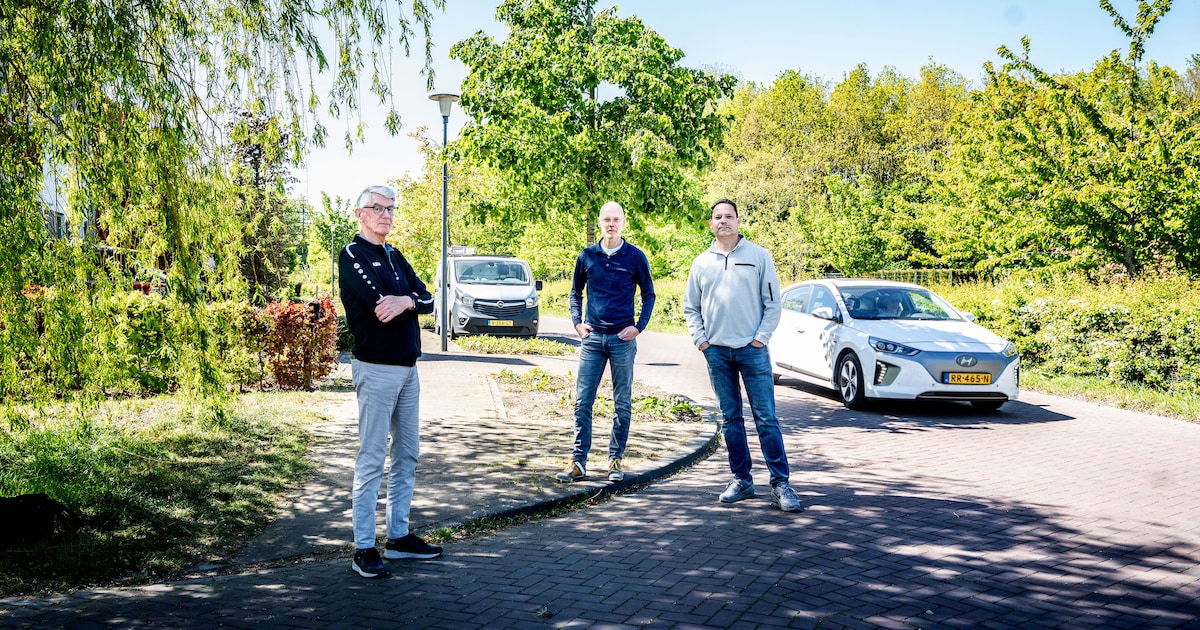 In deze straat mag je 30, maar de auto’s sjezen voorbij: ‘Soms ga ik op ...