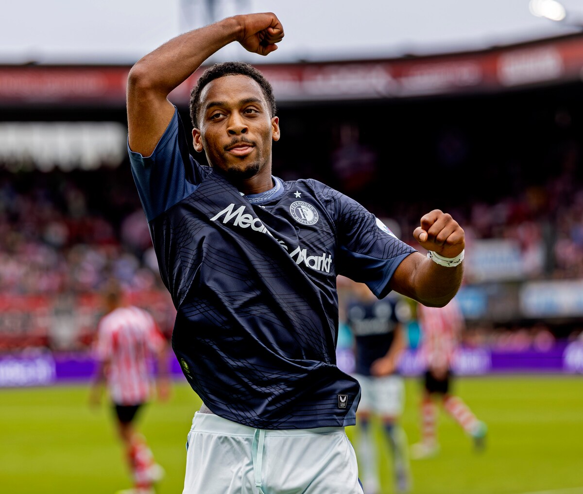 Quinten Timber geeft update over transfersoap: ‘Leverkusen speelt niet ...