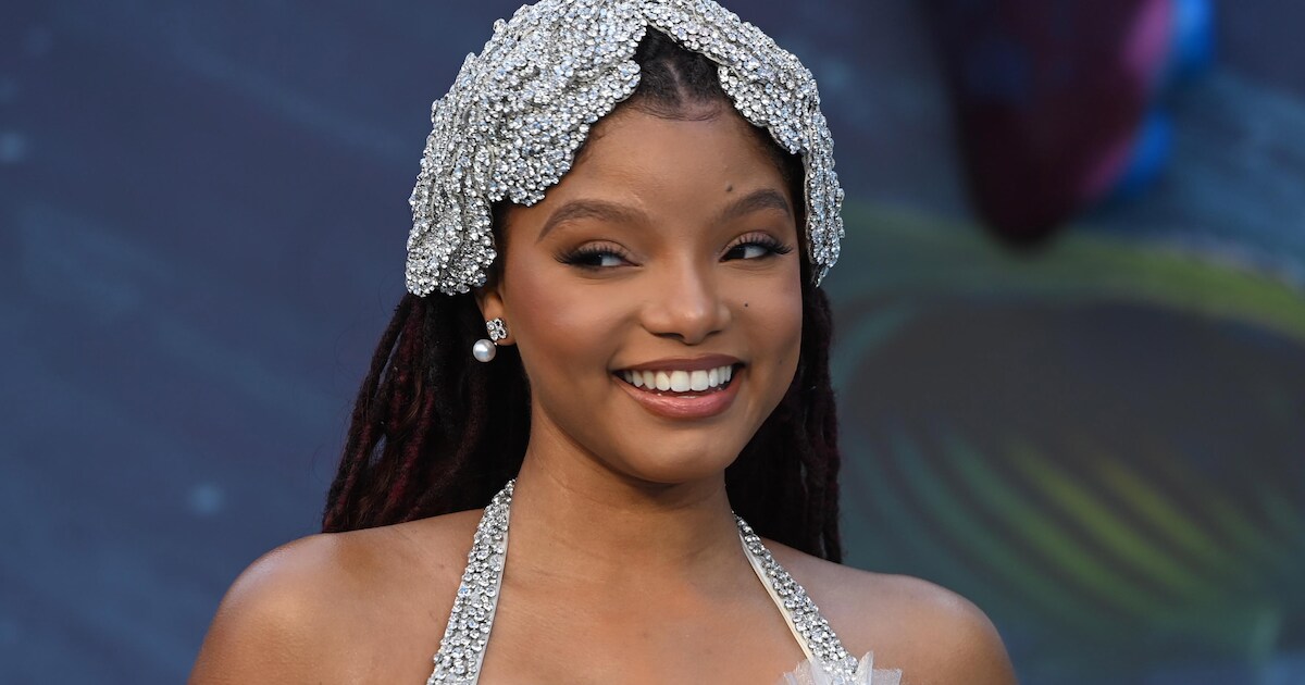 Actrice Halle Bailey (23) is moeder geworden van zoontje Halo | Nieuws ...