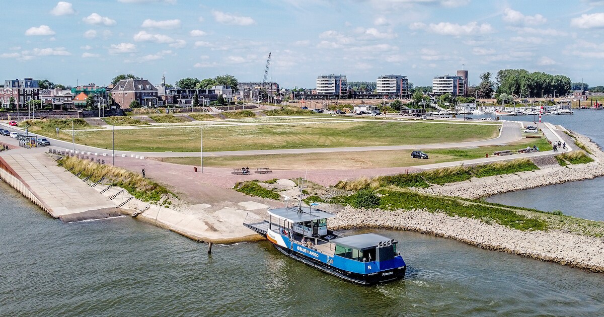Tiels pontje ’s zaterdags uit de vaart, want dan ‘minste hinder’ | Tiel ...