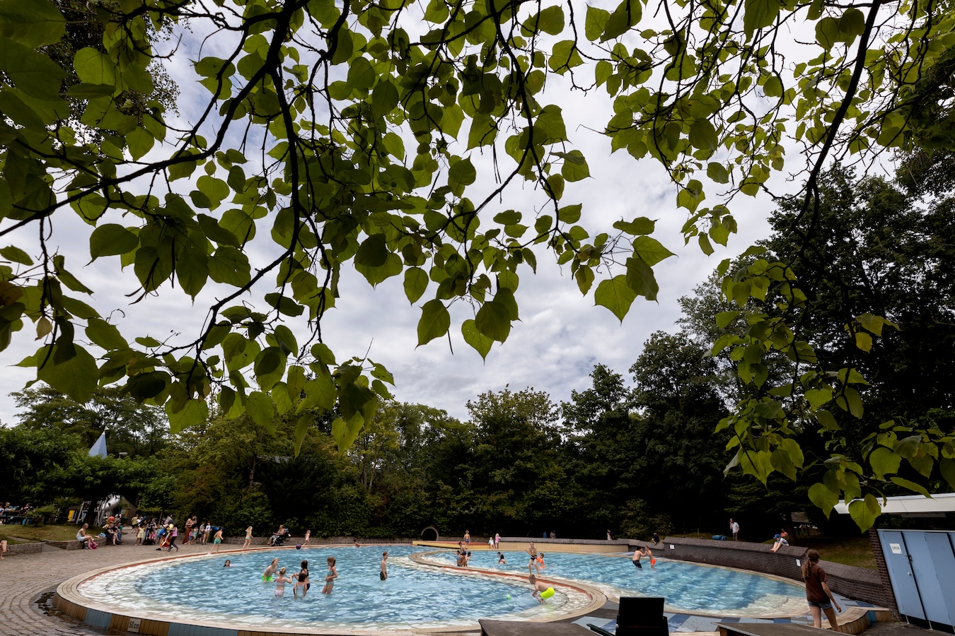 Nieuw zwembad met spraypark voor speeltuin De Splinter in Eindhoven ...