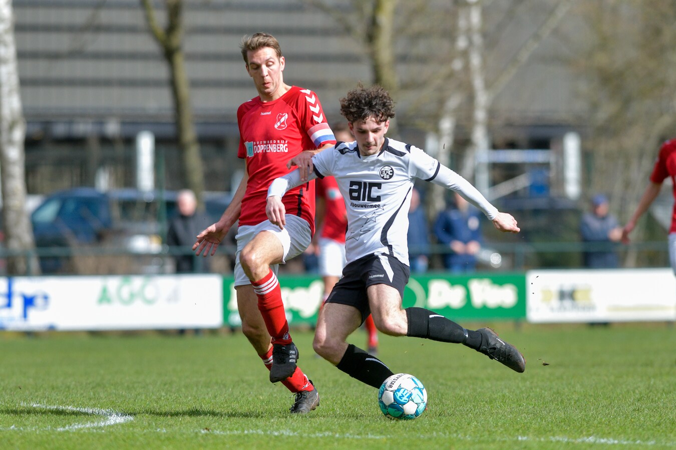 Verzorgster van EFC’58 krijgt een druk weekje: kater na een nederlaag ...