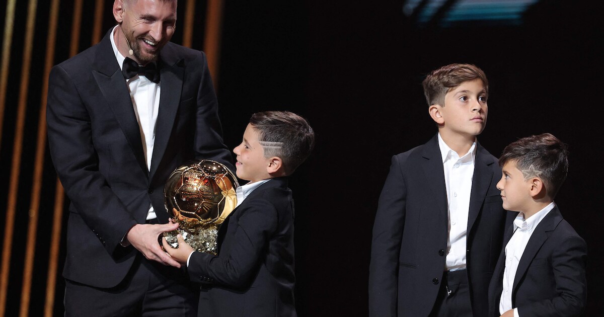 De glimlach van Lionel Messi verraadt hoeveel waarde hij hecht aan ...