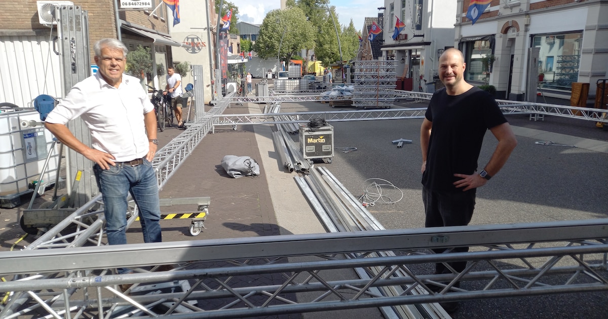 Groesbeekse kermisvierders kunnen in de Dorpsstraat gegarandeerd droog ...