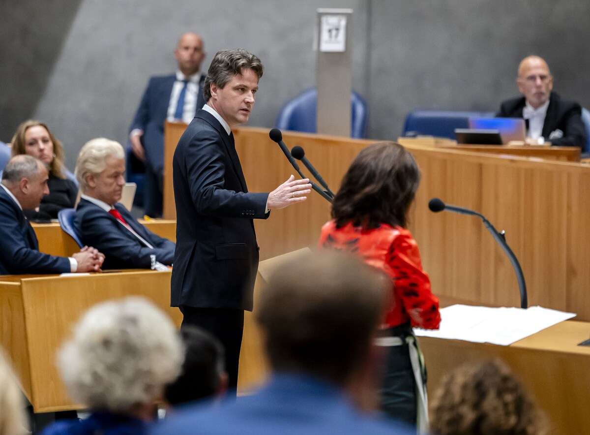 Teruglezen | CDA-leider Bontenbal onder vuur om plan ‘vrijheidsbijdrage ...